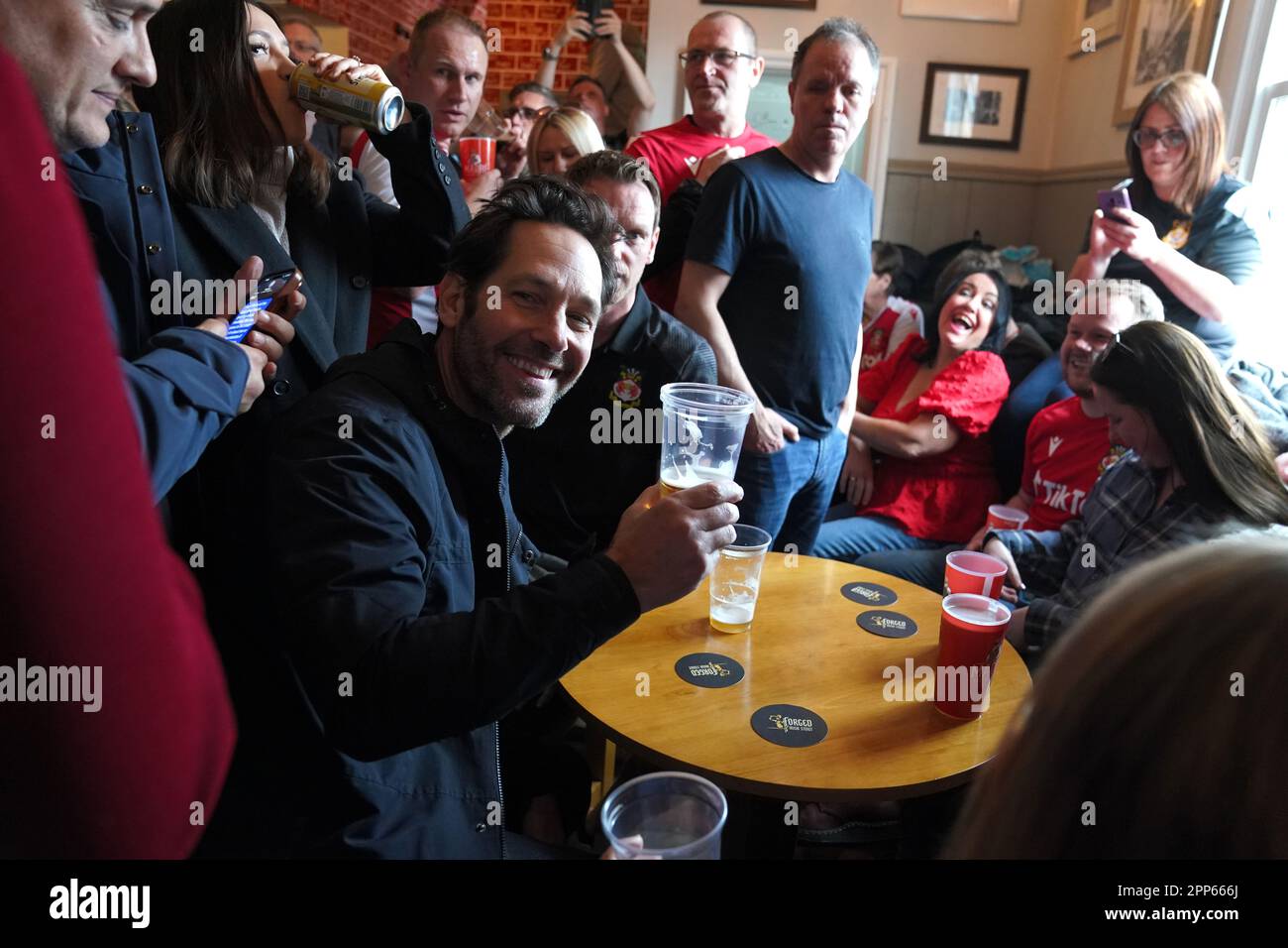 The turf pub wrexham hi-res stock photography and images - Alamy