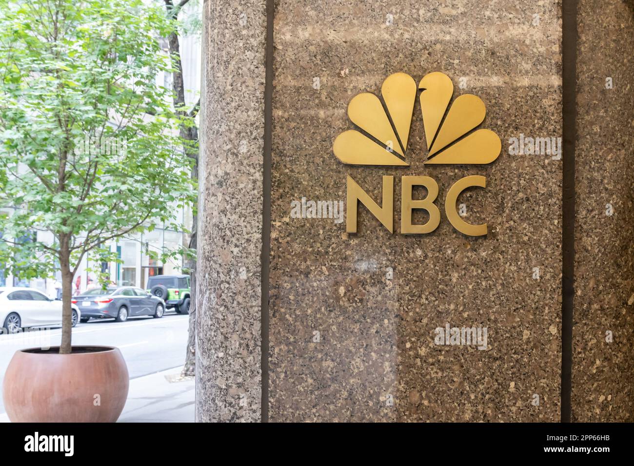 New York, NY, USA - August 21, 2022: NBC logo on company’s headquarters ...