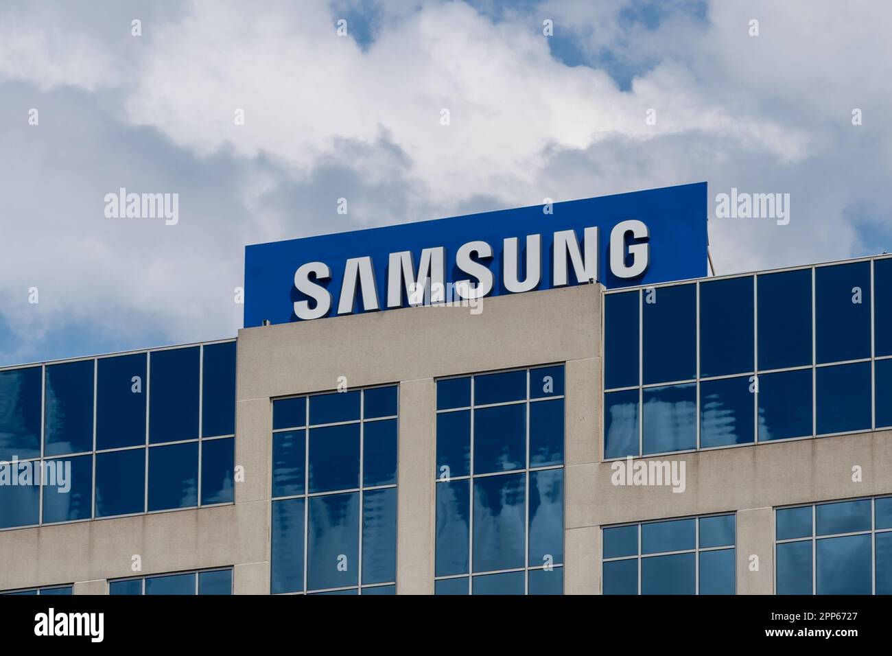 Samsung headquarters hi-res stock photography and images - Alamy