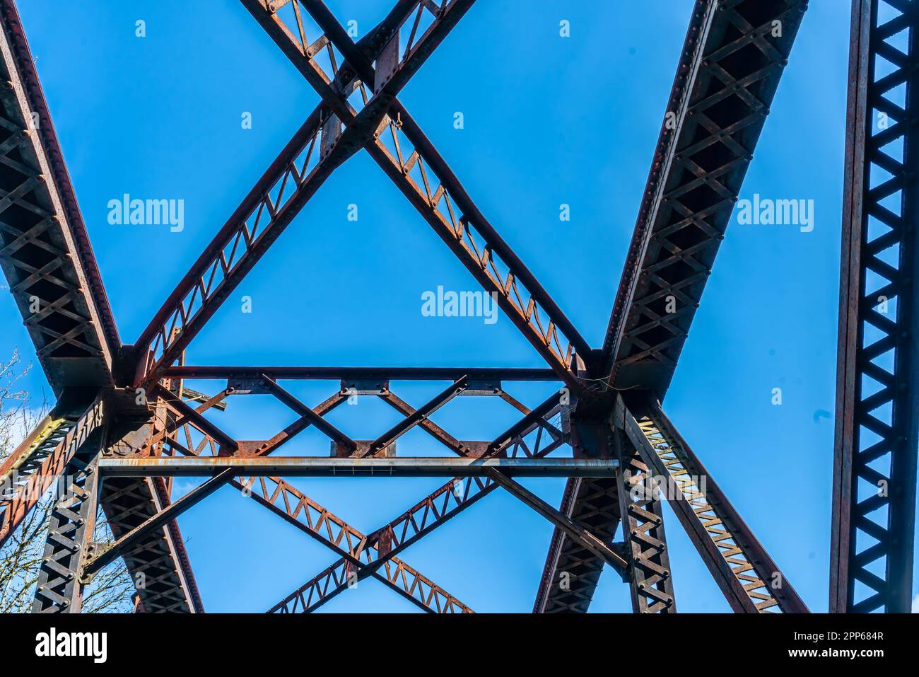 Beam trestles hi-res stock photography and images - Alamy