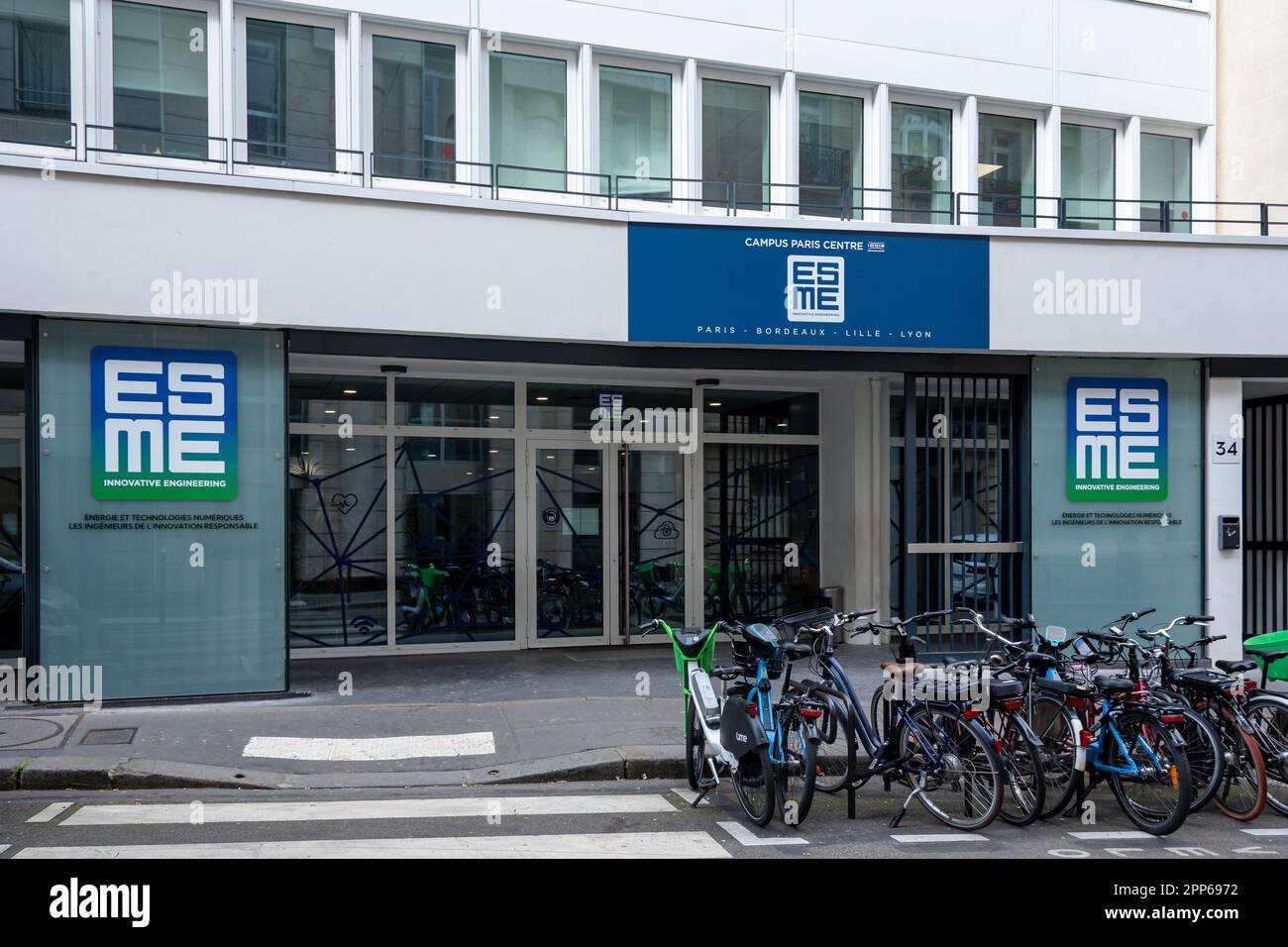 Exterior view of the Paris-Centre campus of the major French ...