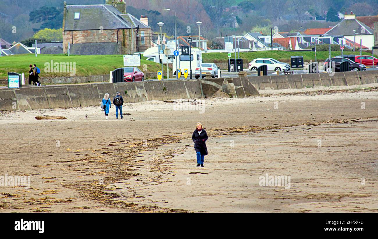 Ayr, Scotland, UK 22nd , April, 2023. UK Weather: Sunny Ayr beach saw ...