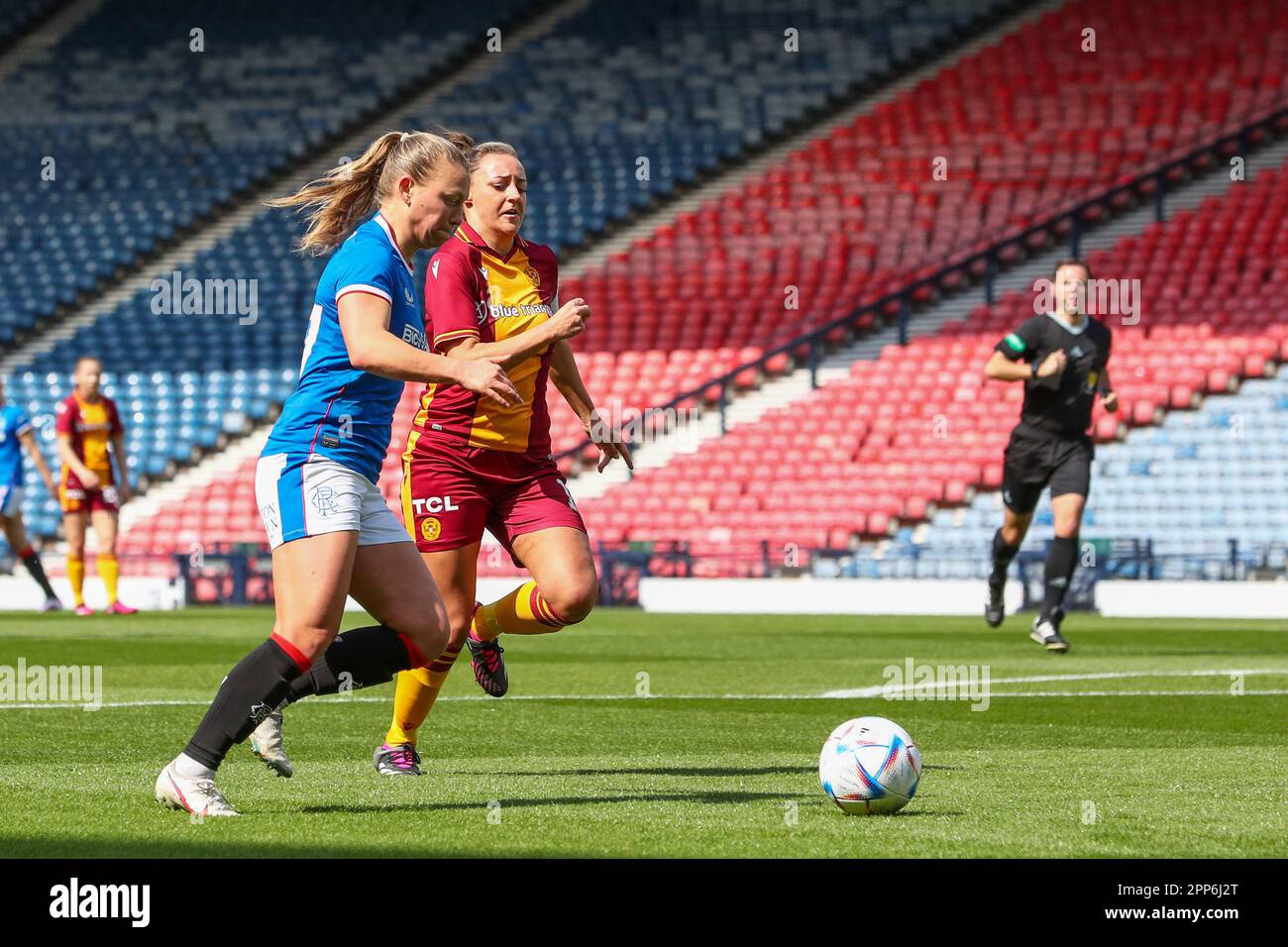 Scottish cup football final female hi-res stock photography and images ...