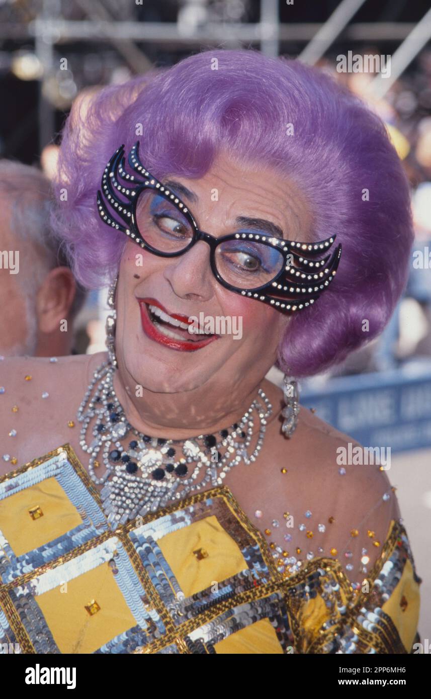 **FILE PHOTO** Dame Edna Has Passed Away. Barry Humphries, aka Dame ...