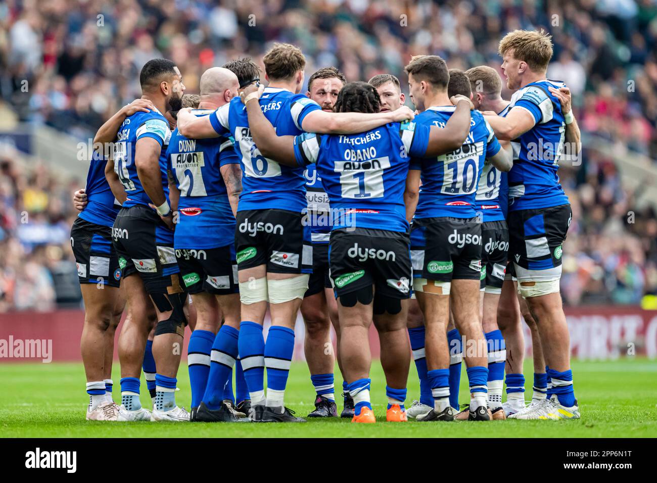 LONDON, UNITED KINGDOM. 22th, Apr 2023. Team bath hugs together during ...