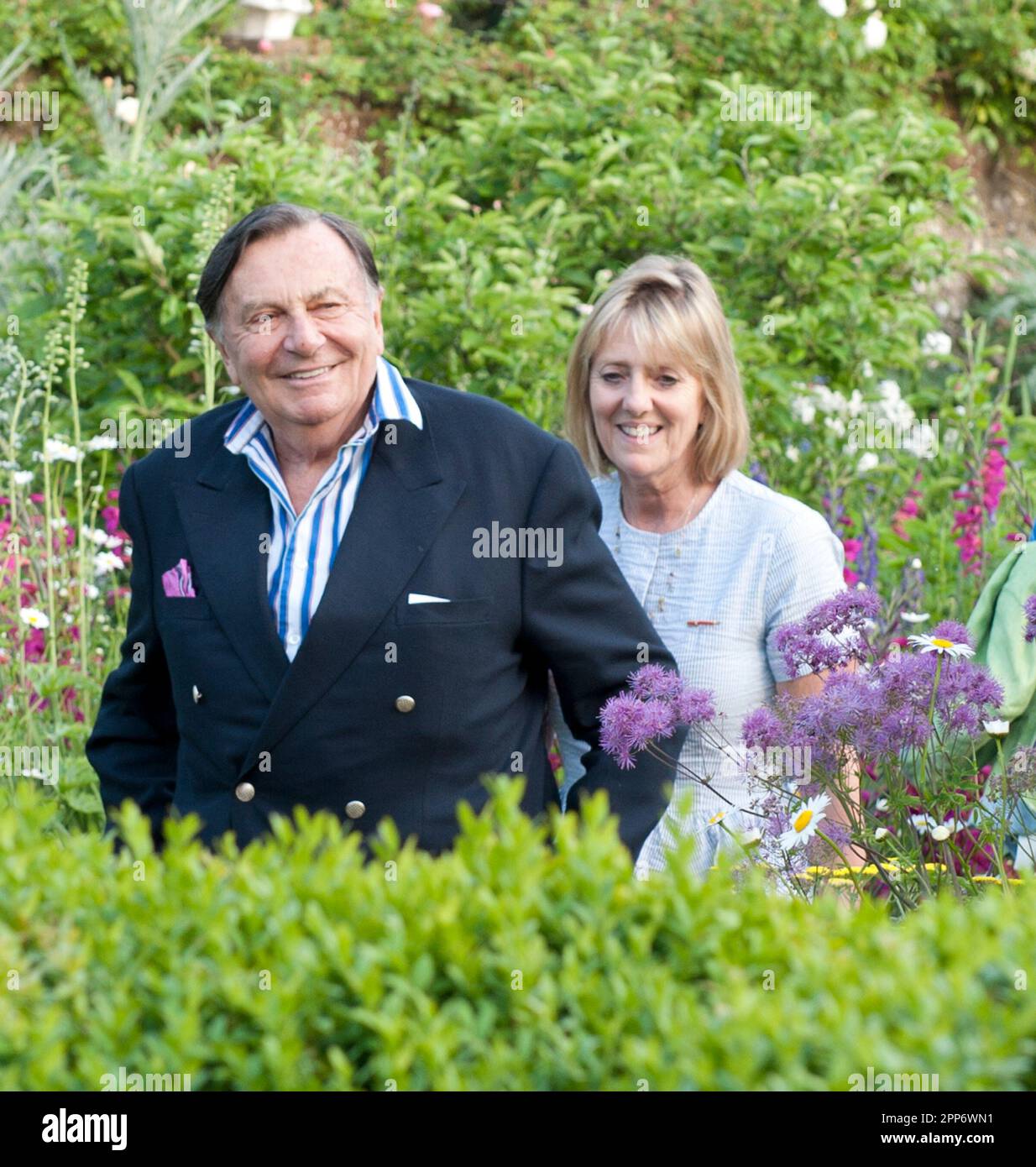 Barry Humpries, Australian entertainer in the garden of Charleston ...