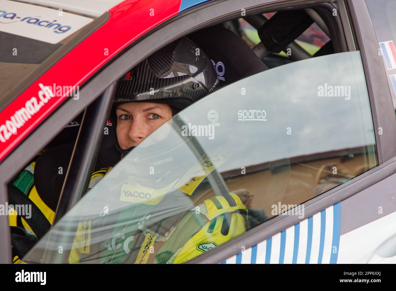 Woman racing driver hi-res stock photography and images - Alamy