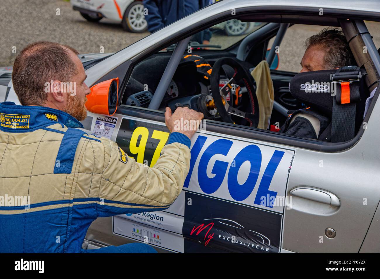 Rally car drivers hi-res stock photography and images - Alamy
