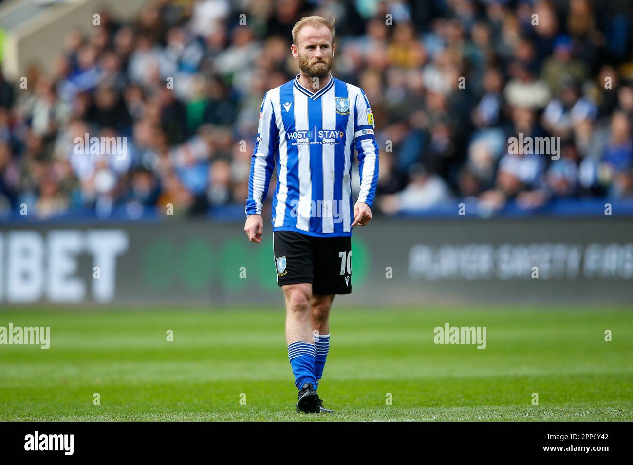 Barry Bannan #10 of Sheffield Wednesday during the Sky Bet League 1 ...