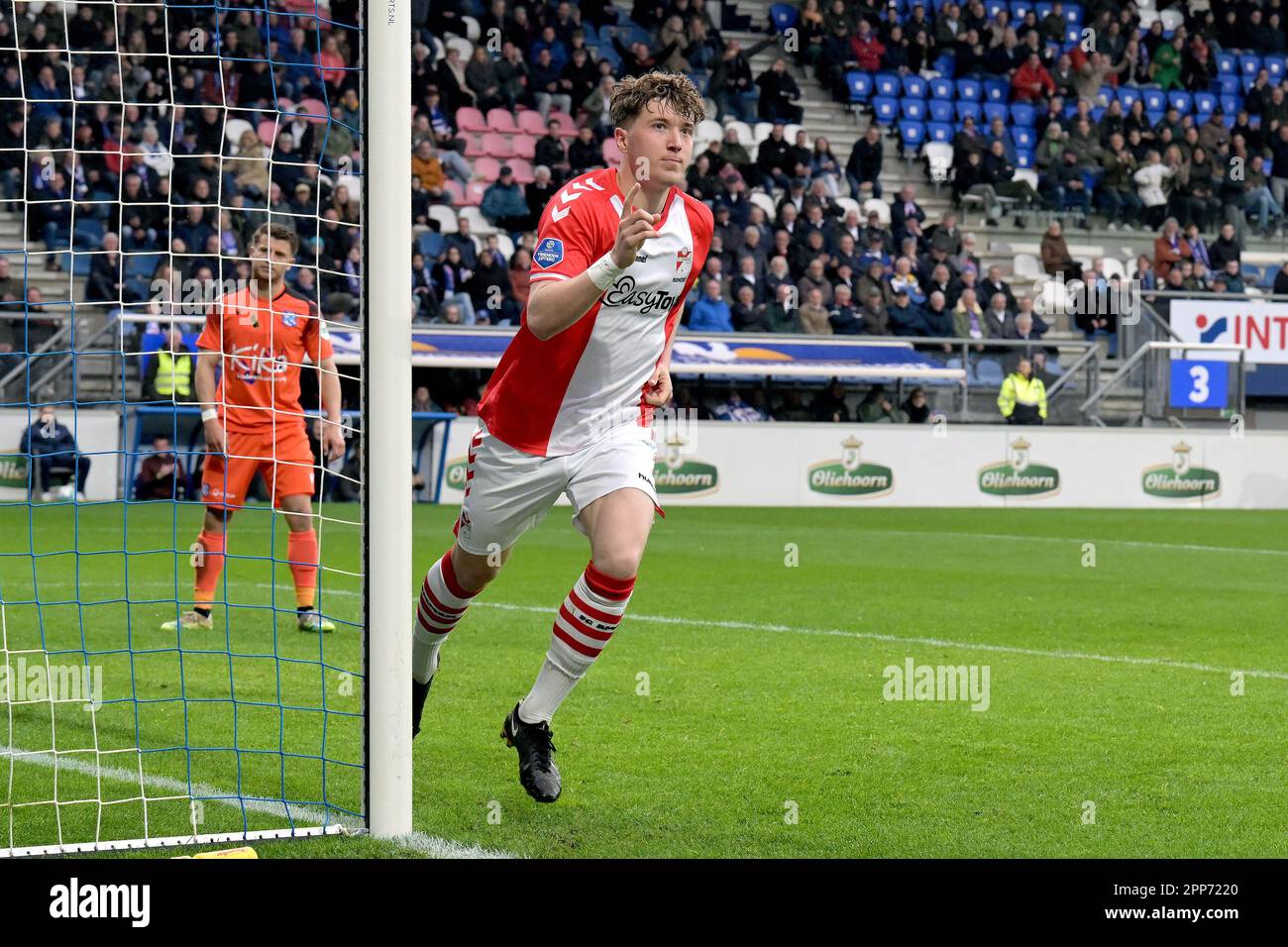 HERENVEEN - Ole Romeny of FC Emmen celebrates the 1-1 during the Dutch ...