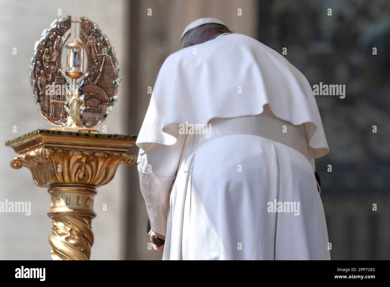 Vatican City, Vatican, 22 April 2023. Pope Francis meets with ...
