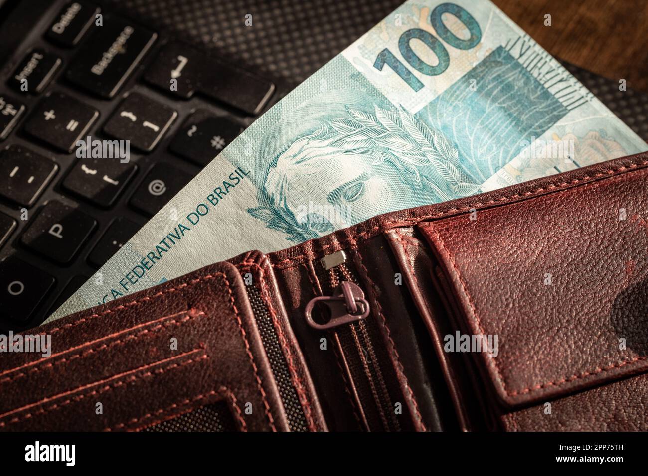 Brazilian reals currency real hi-res stock photography and images - Alamy