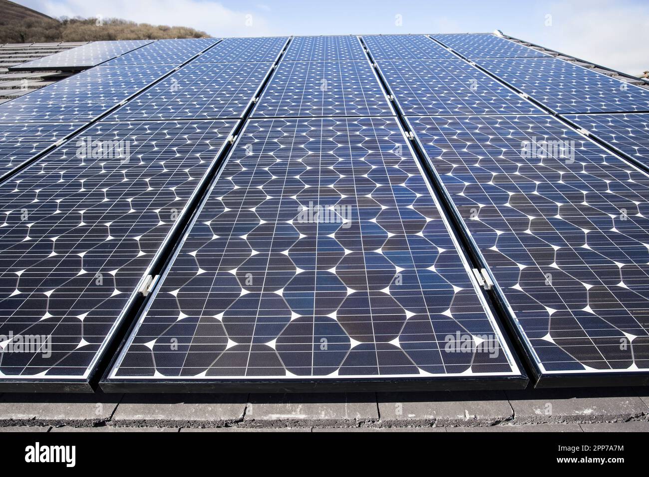 Solar panels roof house hi-res stock photography and images - Alamy