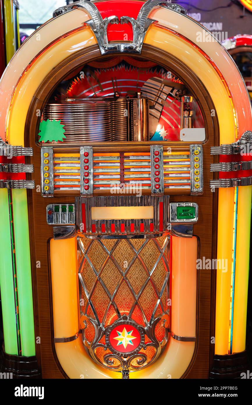 Details of Retro Jukebox: Music and Dance in the 1940s and 1950s Stock ...