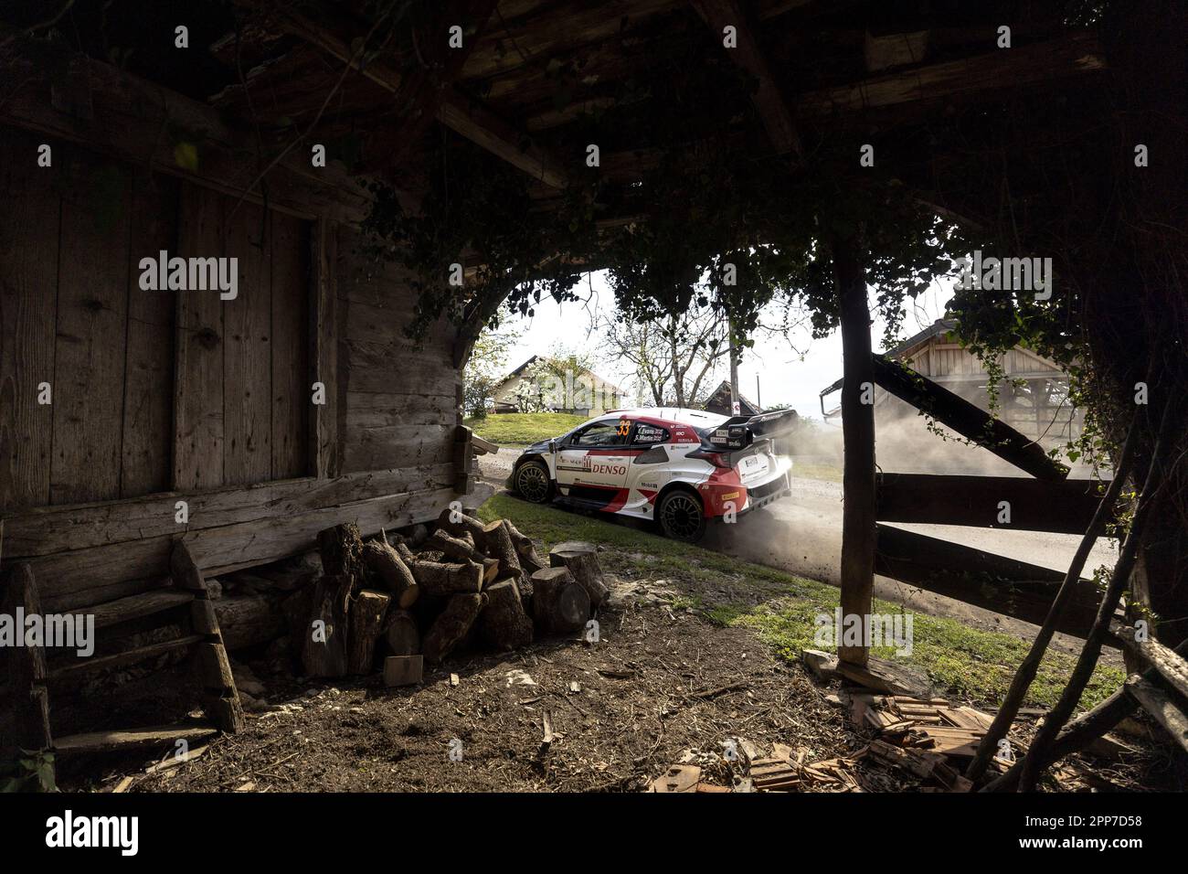 33 Elfyn EVANS (GBR), Scott MARTIN (GBR), TOYOTA GAZOO RACING WRT ...