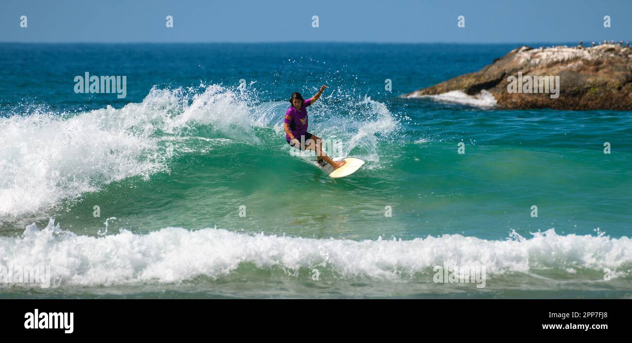 Ahangama, Sri Lanka - 03 26 2023: Woman shortboard surfer in action ...