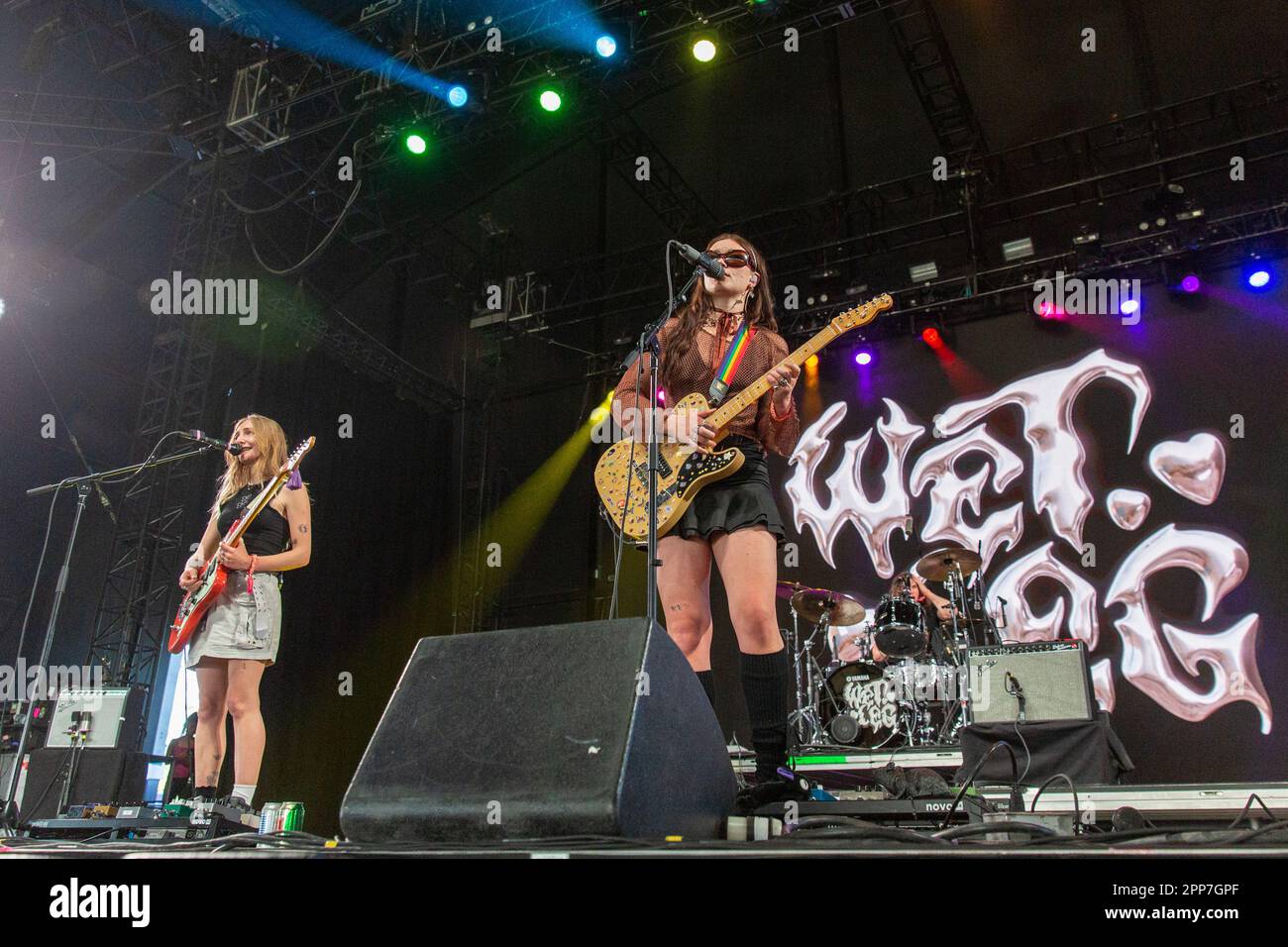 Indio, USA. 21st Apr, 2023. Hester Chambers and Rhian Teasdale of Wet ...