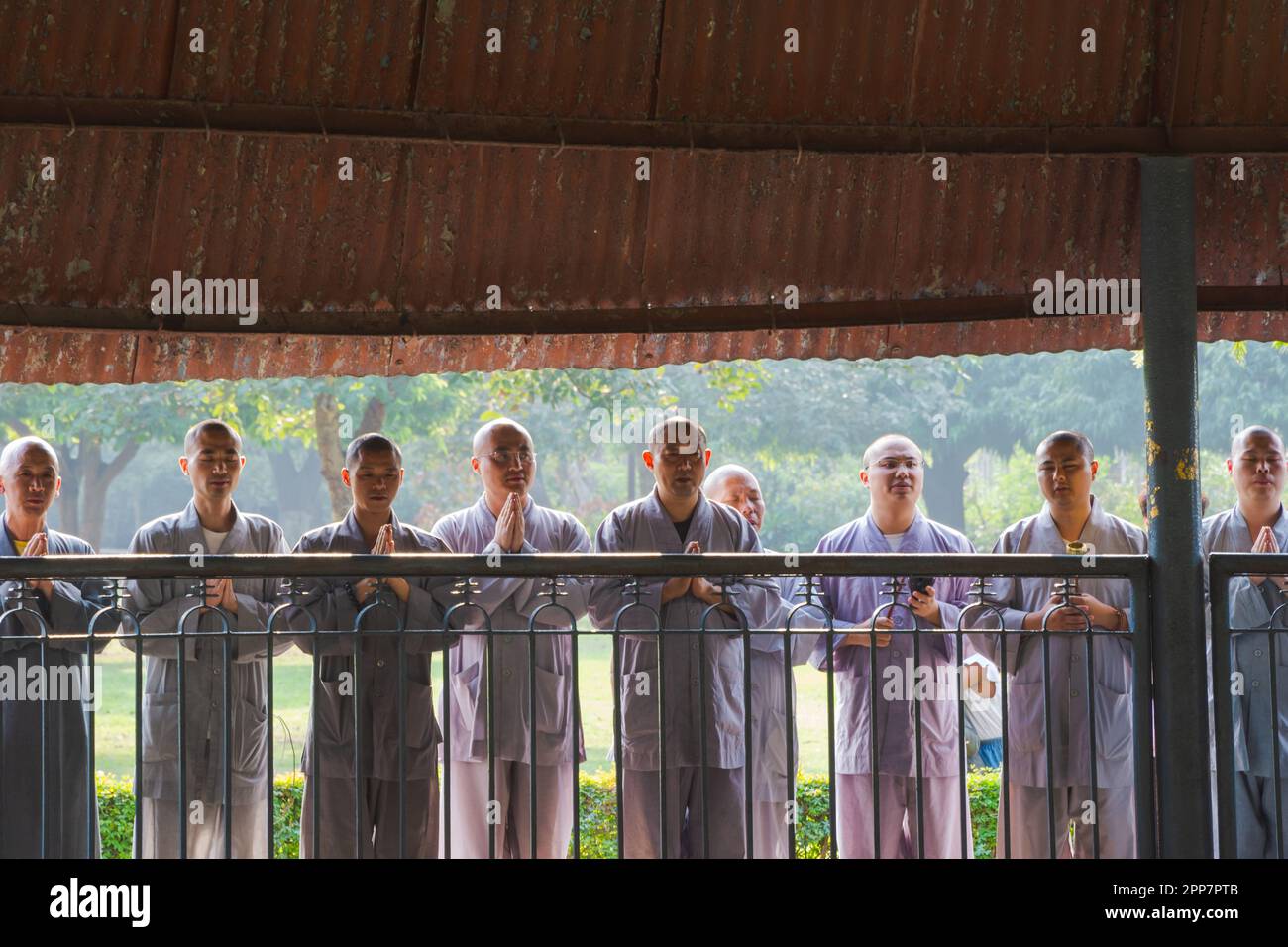 Taiwan monks hi-res stock photography and images - Alamy