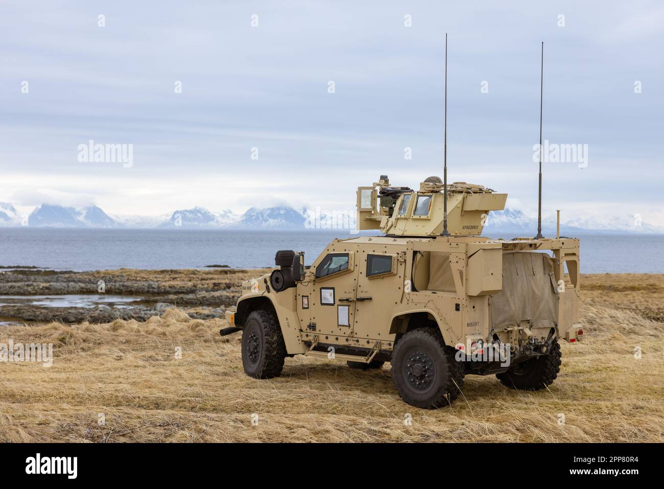 U.S. Marines with Hotel Battery, 2nd Battalion, 10th Marines, 2d Marine ...