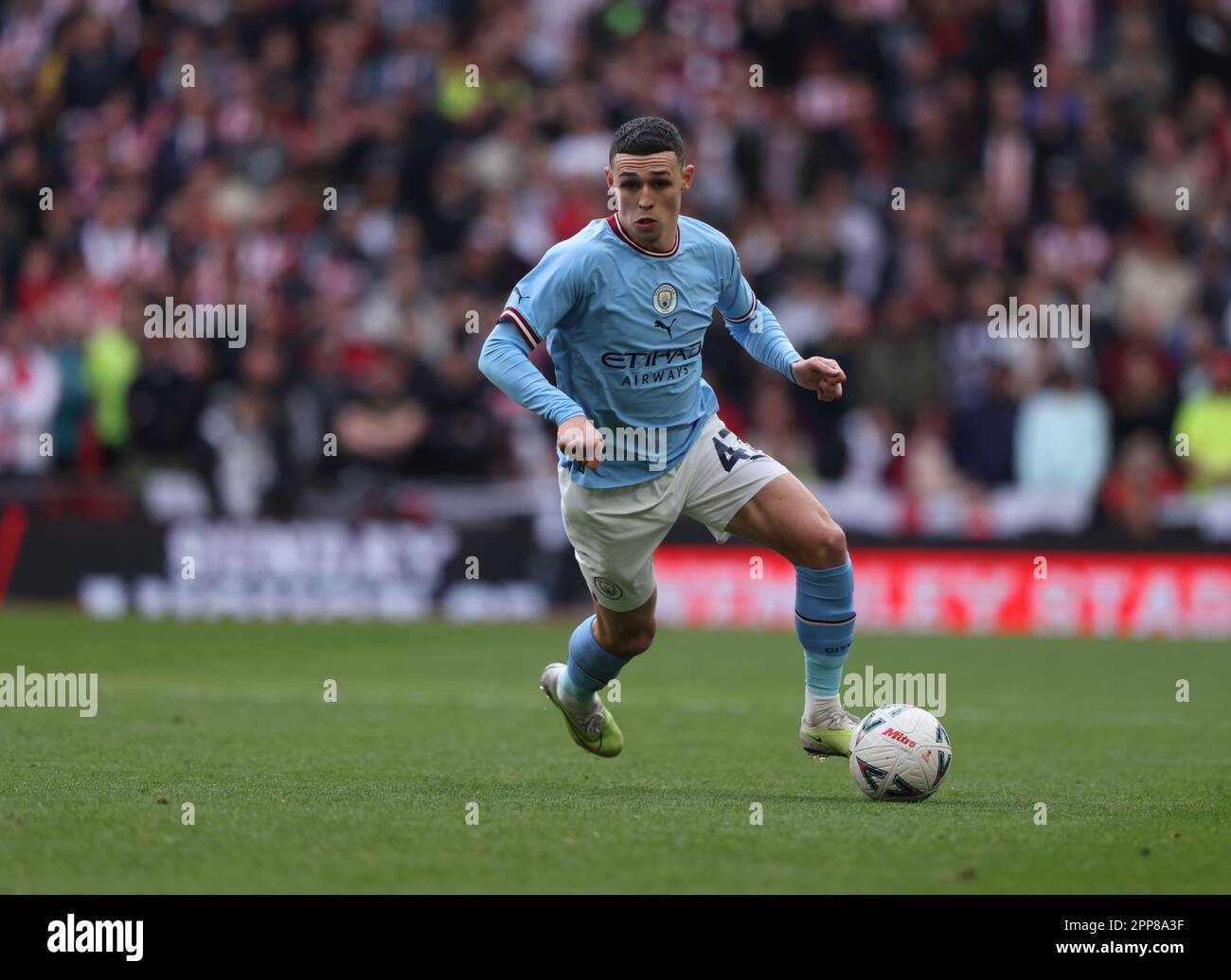 Phil foden man city 2023 hi-res stock photography and images - Alamy