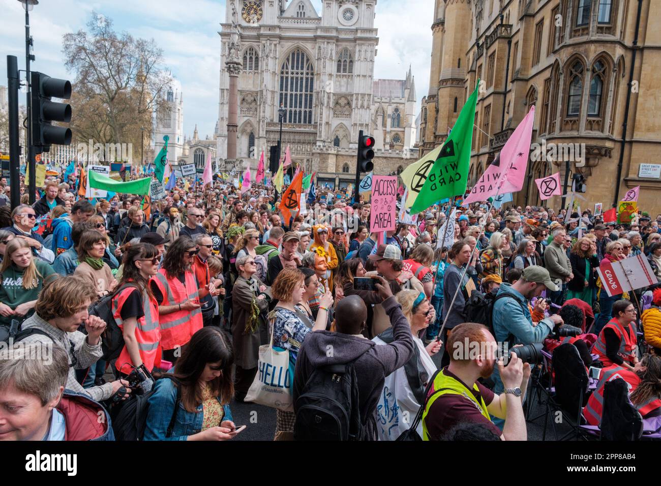 Extinction Rebellion protest continues into the weekend with over ...