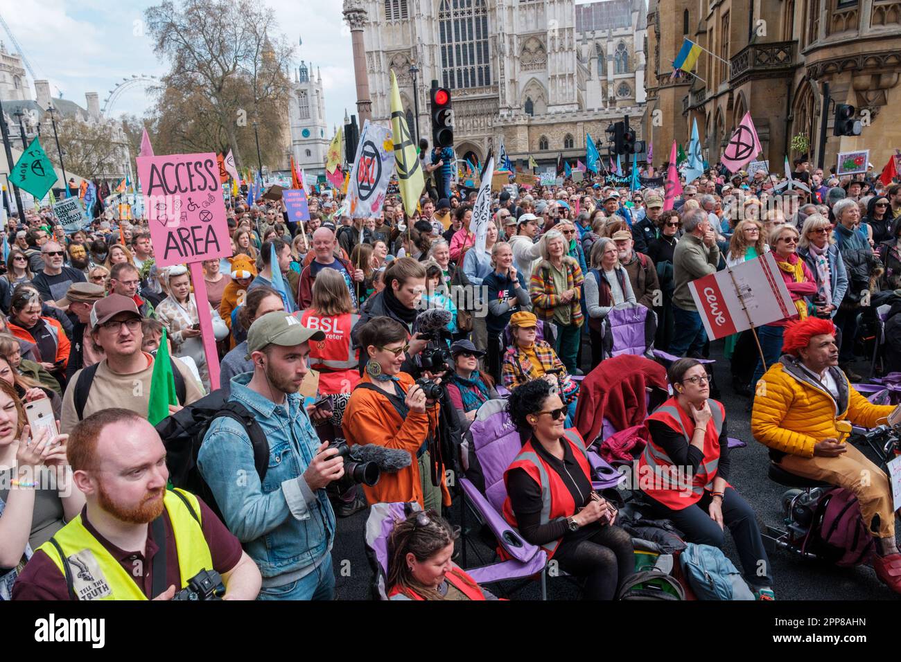 Extinction Rebellion protest continues into the weekend with over ...