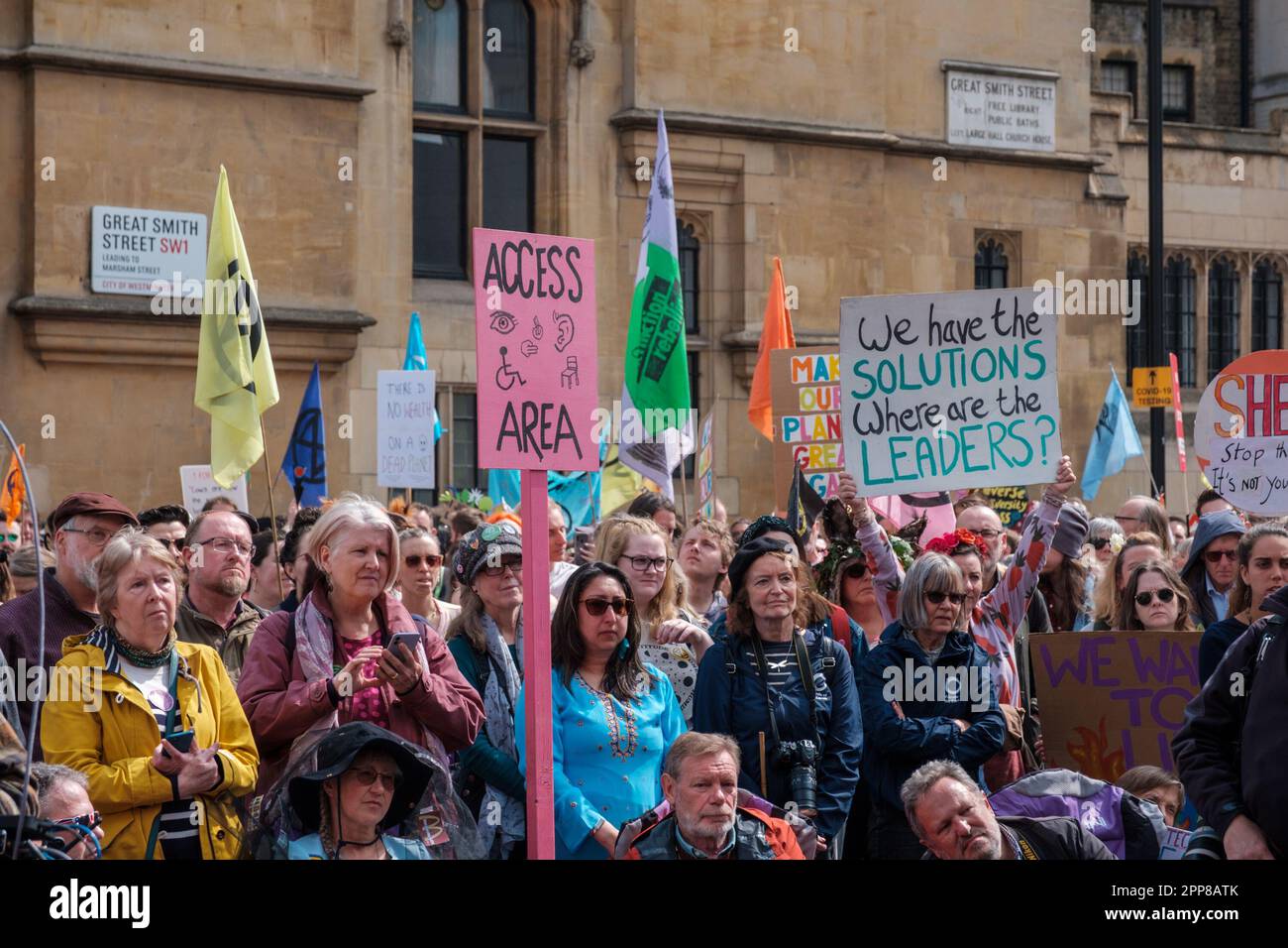 Extinction Rebellion protest continues into the weekend with over ...