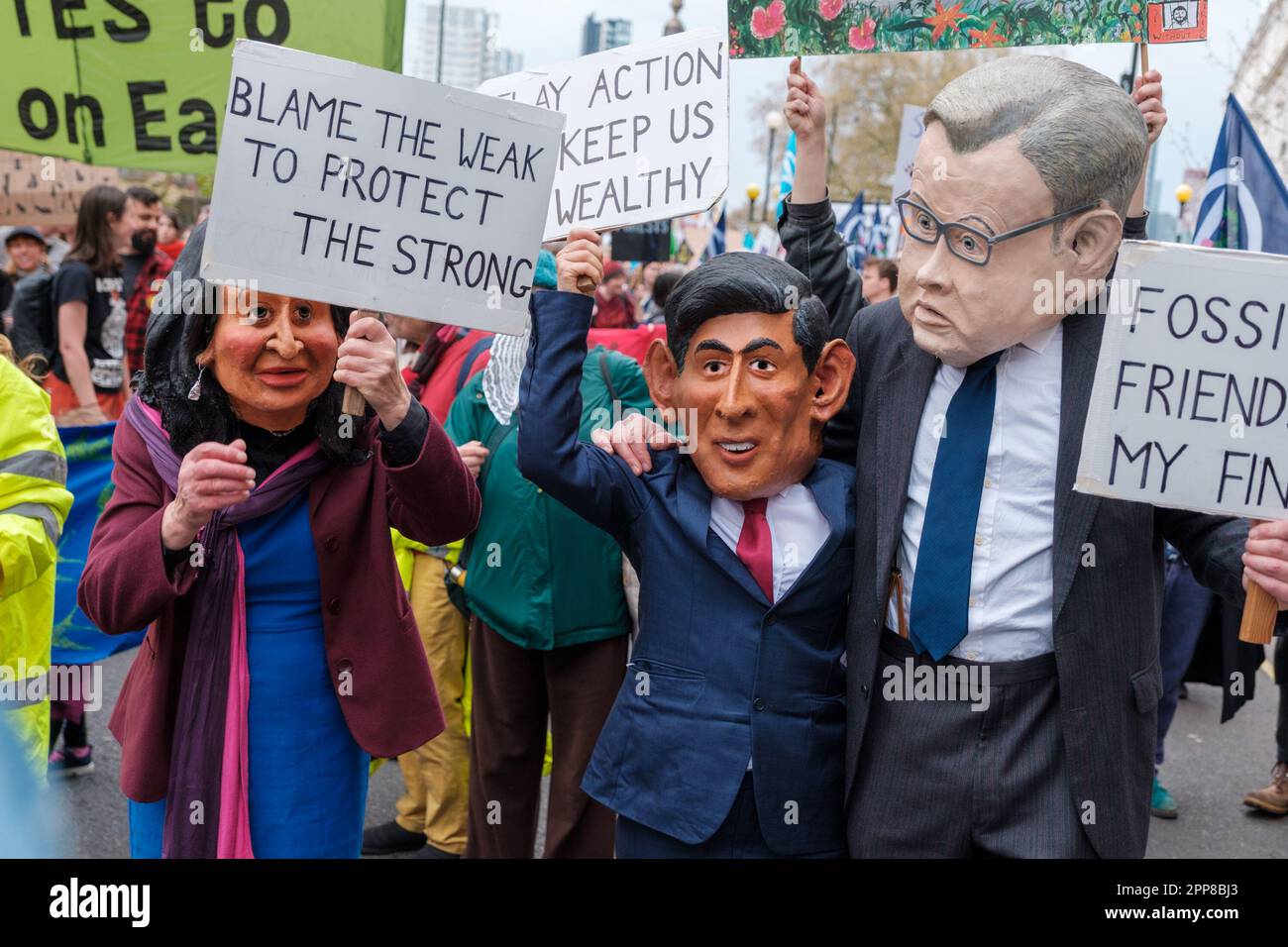 Extinction Rebellion protest continues into the weekend with over ...