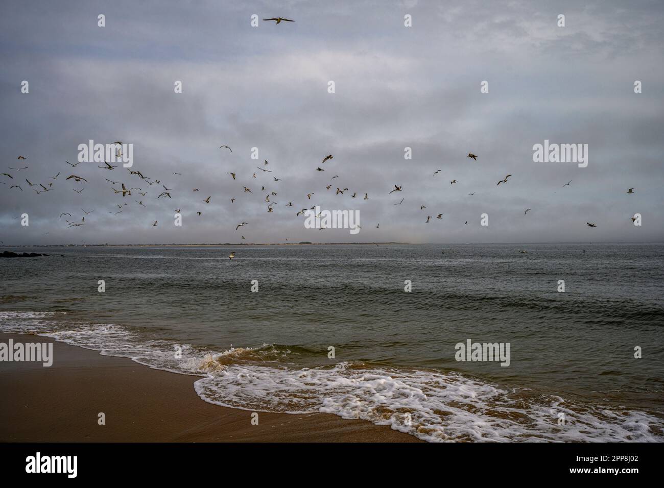 Beach cludy day hi-res stock photography and images - Alamy