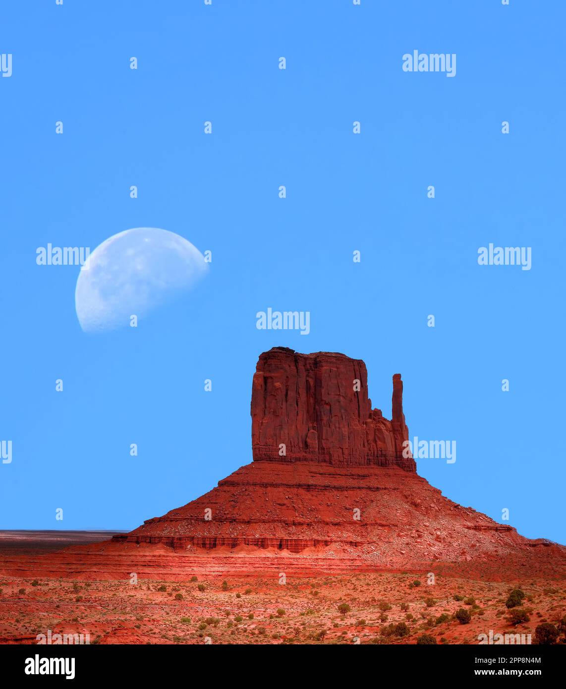 Moon over grand canyon arizona hi-res stock photography and images - Alamy