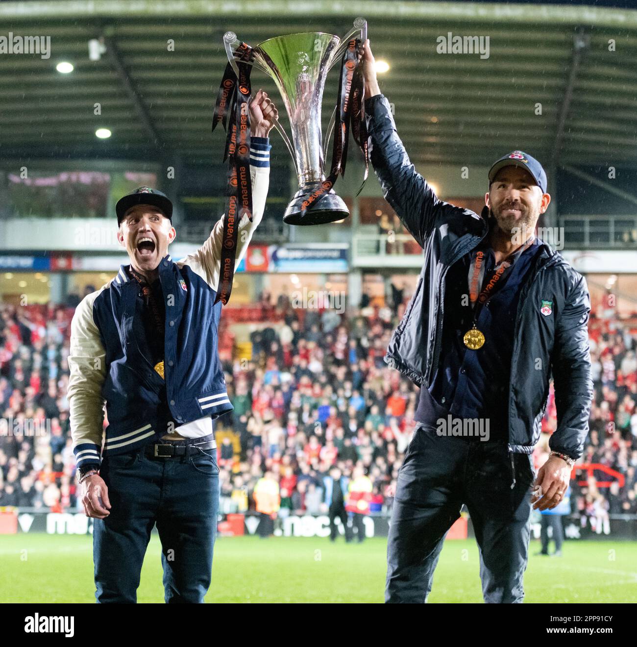 Soccer club owners hi-res stock photography and images - Alamy