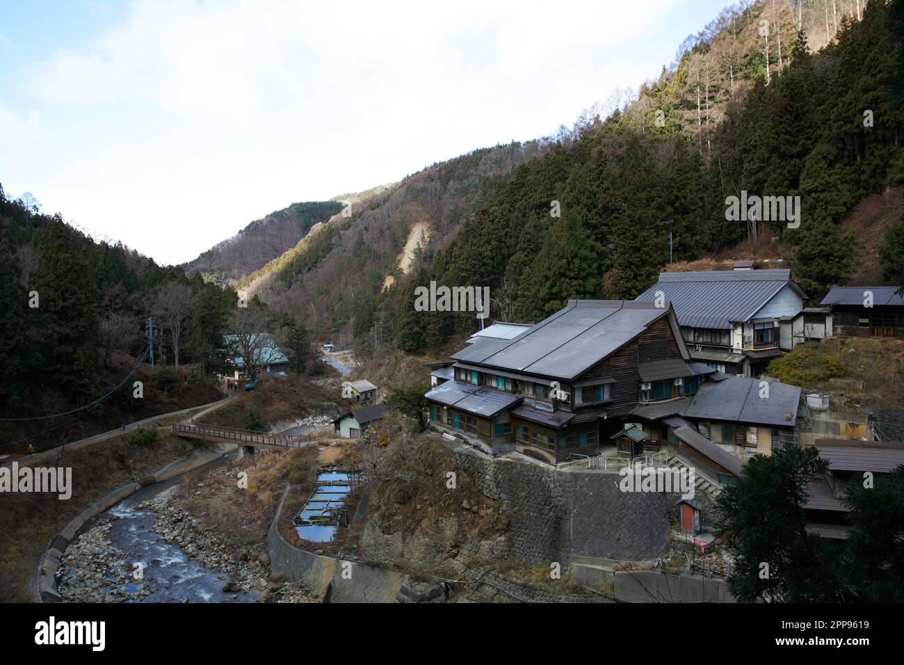 Jigokudani Wild Snow Monkey Park, Nagano Japan Stock Photo - Alamy
