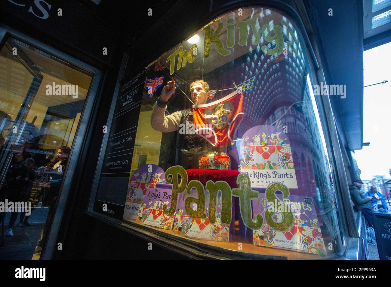 London, England, UK. 21st Apr, 2023. Waterstones Piccadilly Circus ...