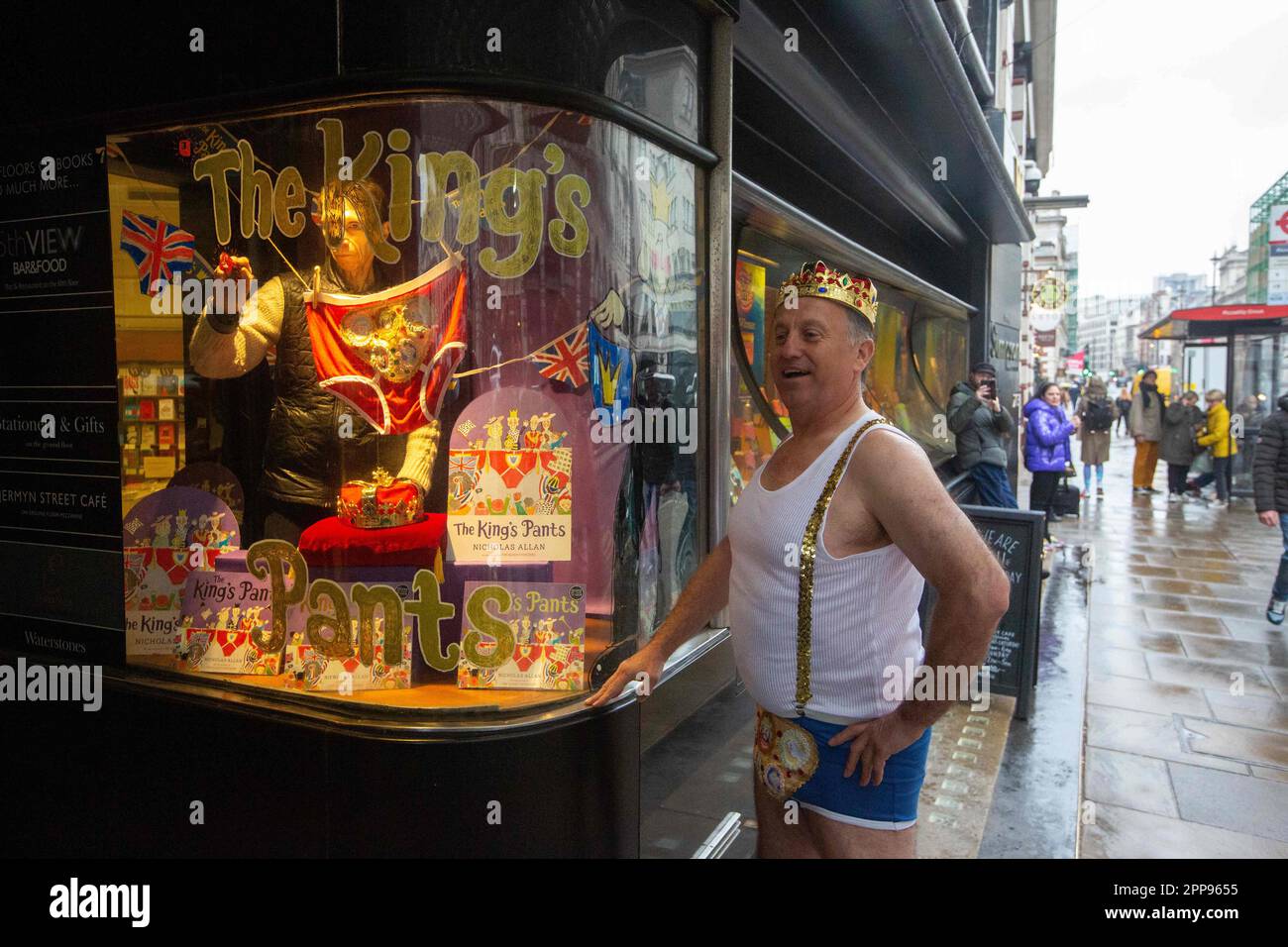 London, England, UK. 21st Apr, 2023. Waterstones Piccadilly Circus ...