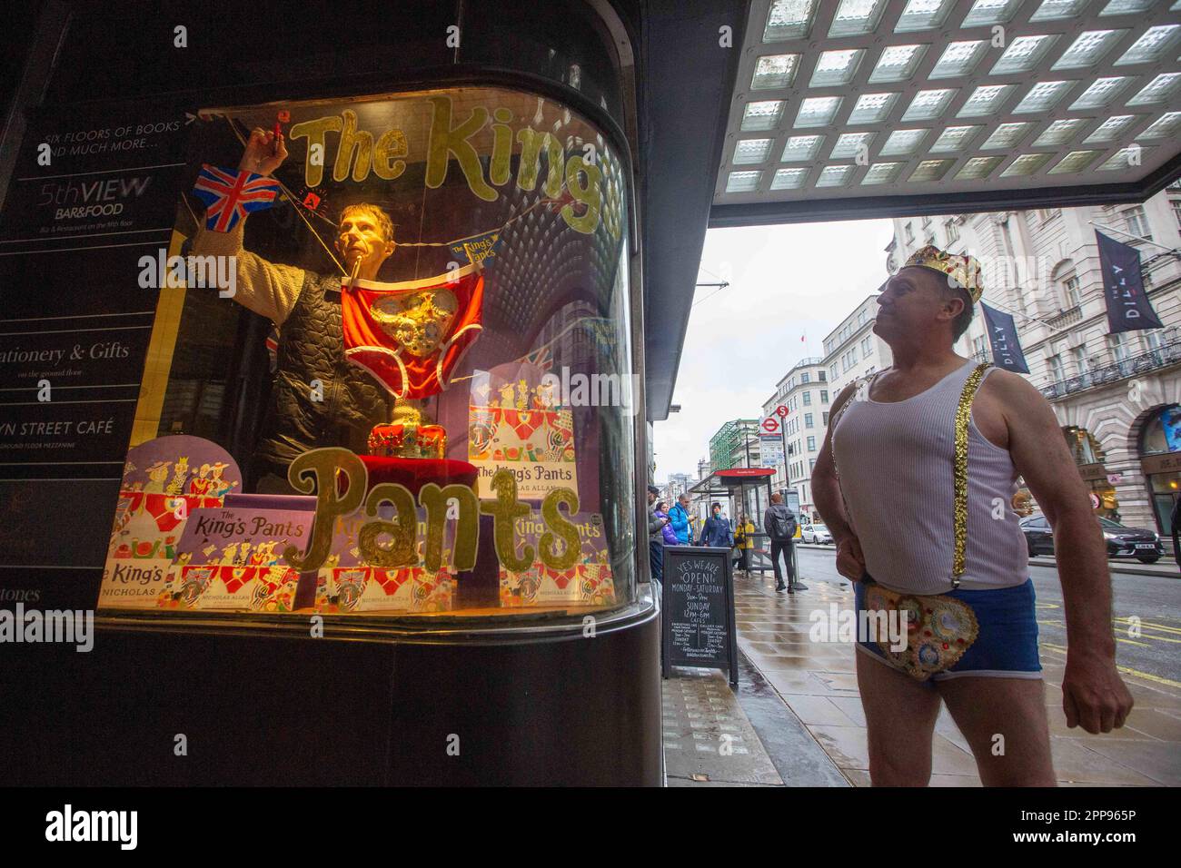 London, England, UK. 21st Apr, 2023. Waterstones Piccadilly Circus ...