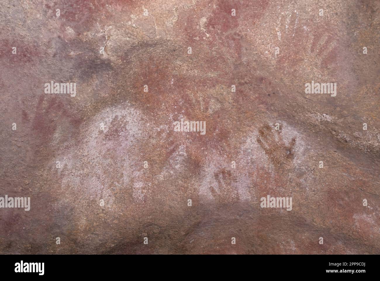 On the north-eastern edge of The Humps is Mulka's Cave, also known as ...