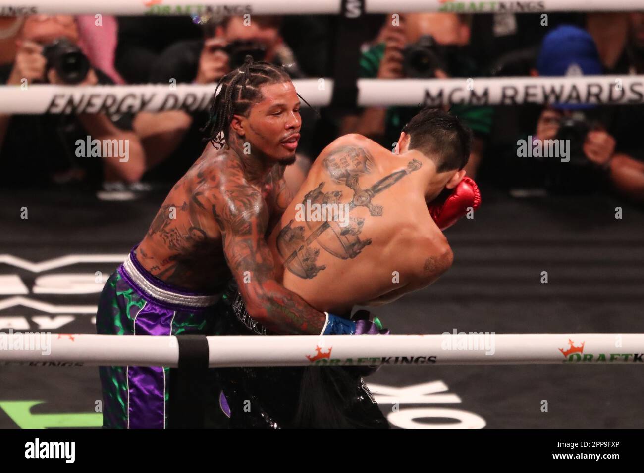 Premier boxing champions davis vs garcia hi-res stock photography and ...