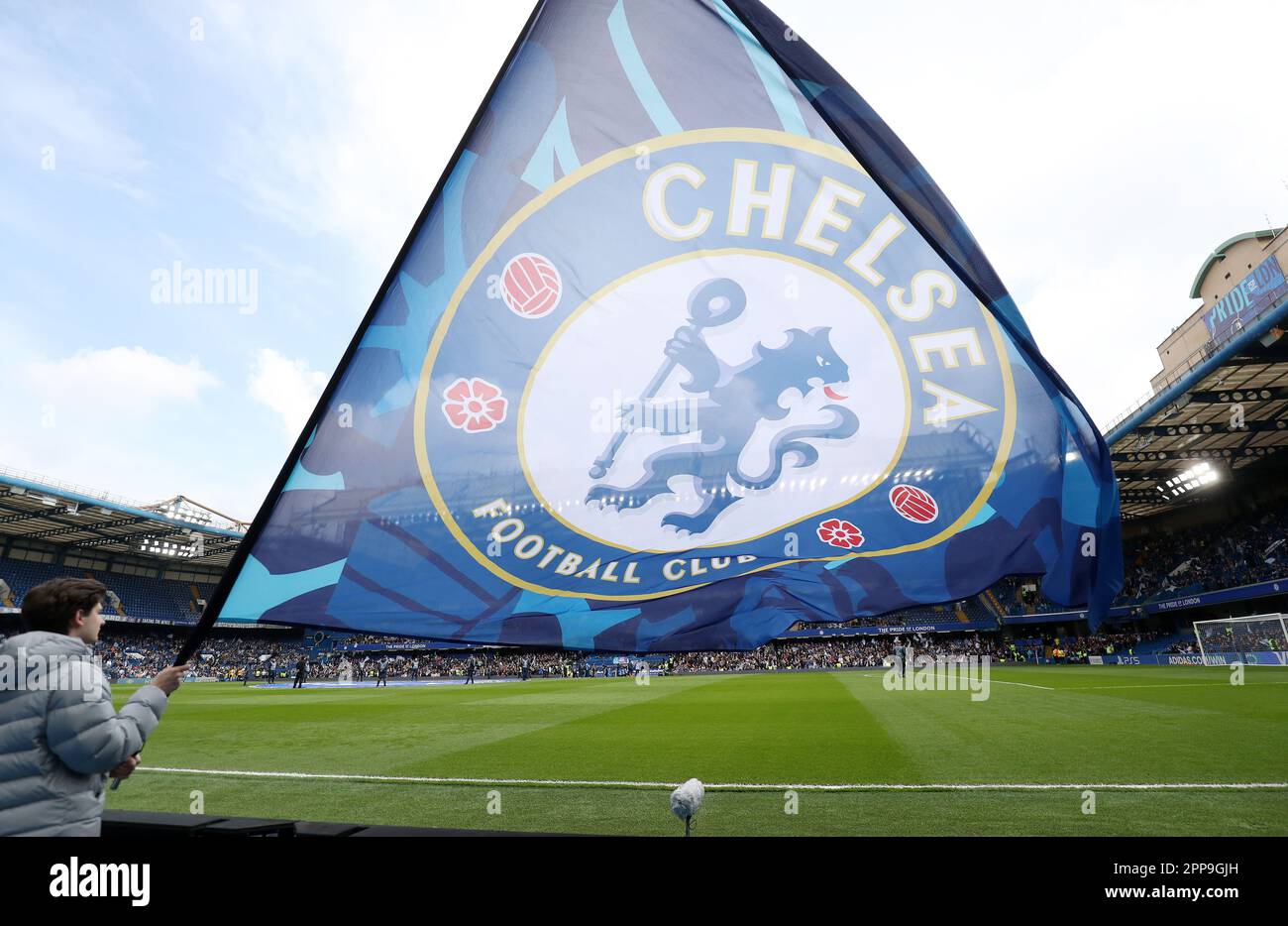 Chelsea flag stamford bridge hi-res stock photography and images - Alamy