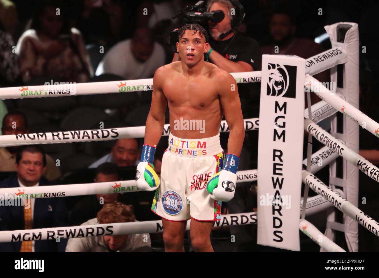 World middleweight boxing champions hi-res stock photography and images ...