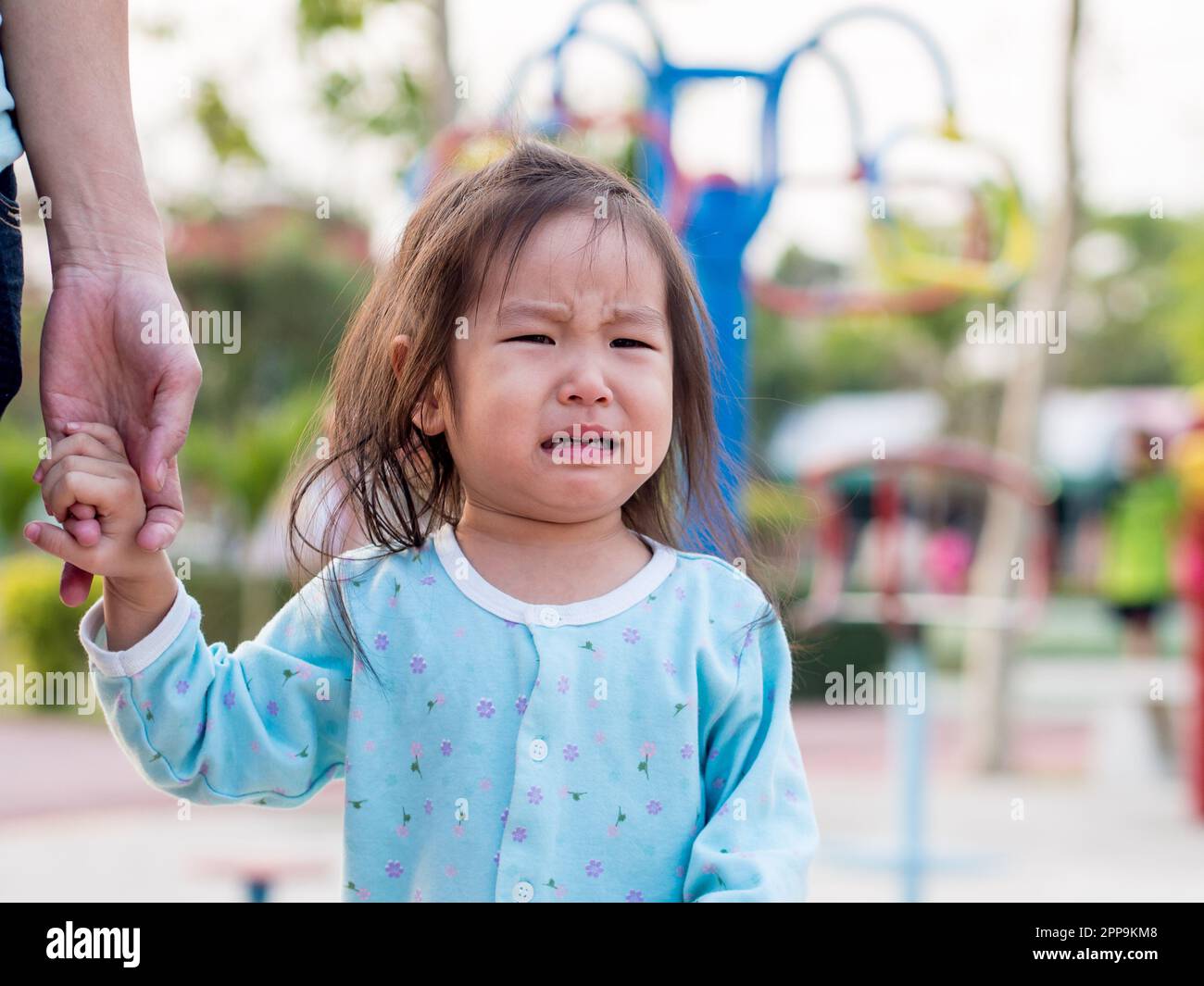 Asian mom sad child hi-res stock photography and images - Alamy