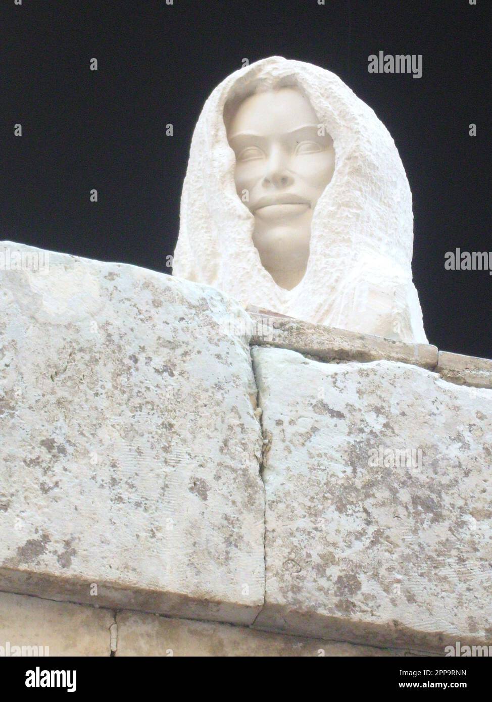 Skulptur kalkstein hi-res stock photography and images - Alamy