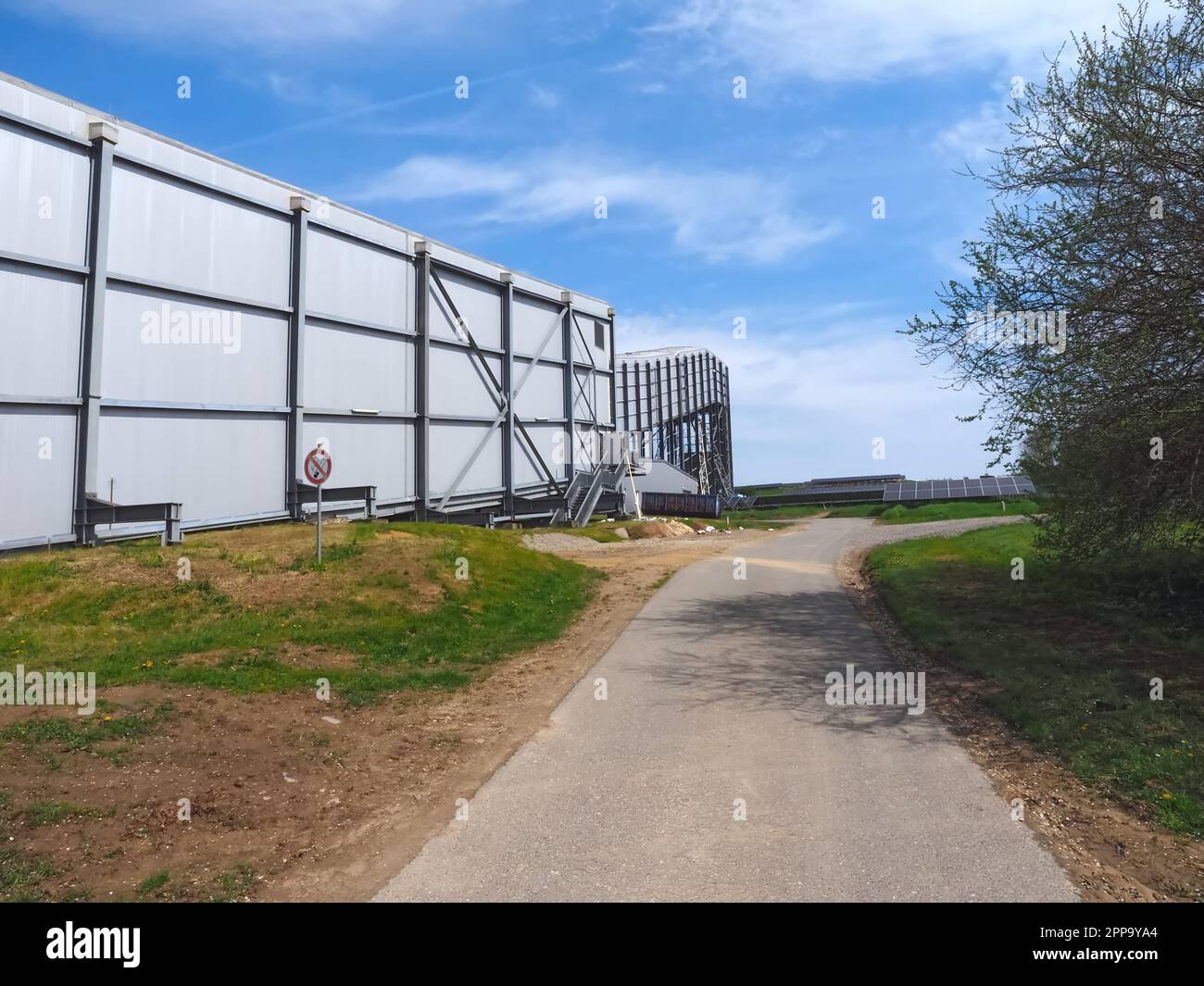 ski hall architecture in the Alpenpark Neuss in Germany with solar ...