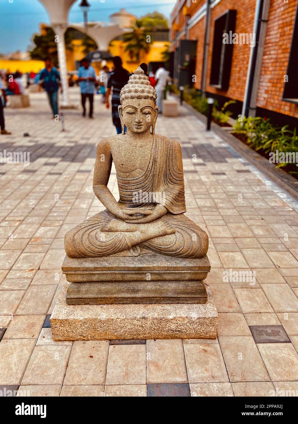 Raised stone platform hi-res stock photography and images - Alamy