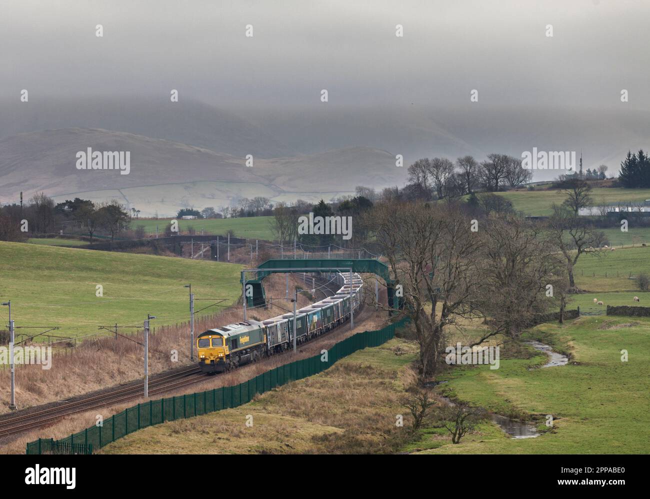 Freightliner heavy haul class 66 hi-res stock photography and images ...