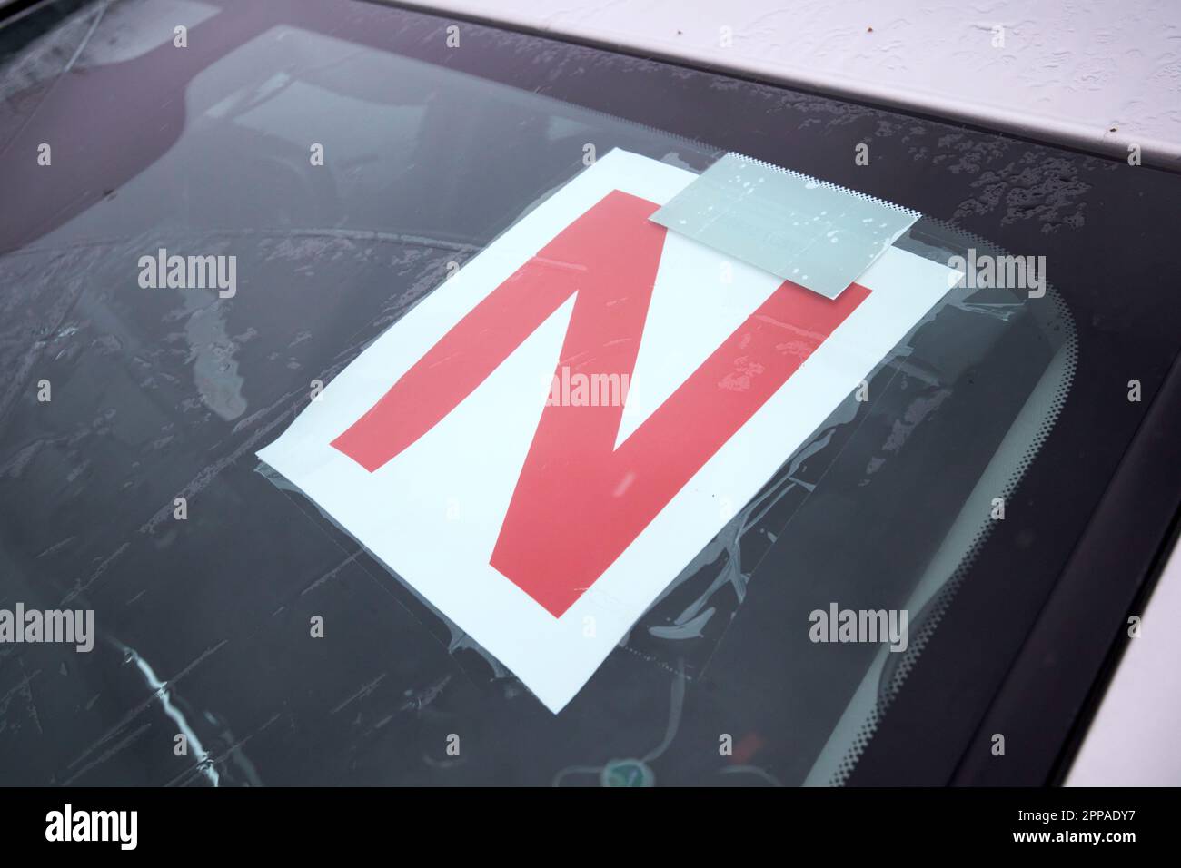 Novice driver hi-res stock photography and images - Alamy