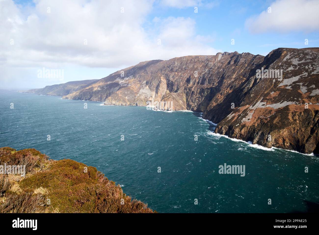 Slieve league cliffs hi-res stock photography and images - Alamy