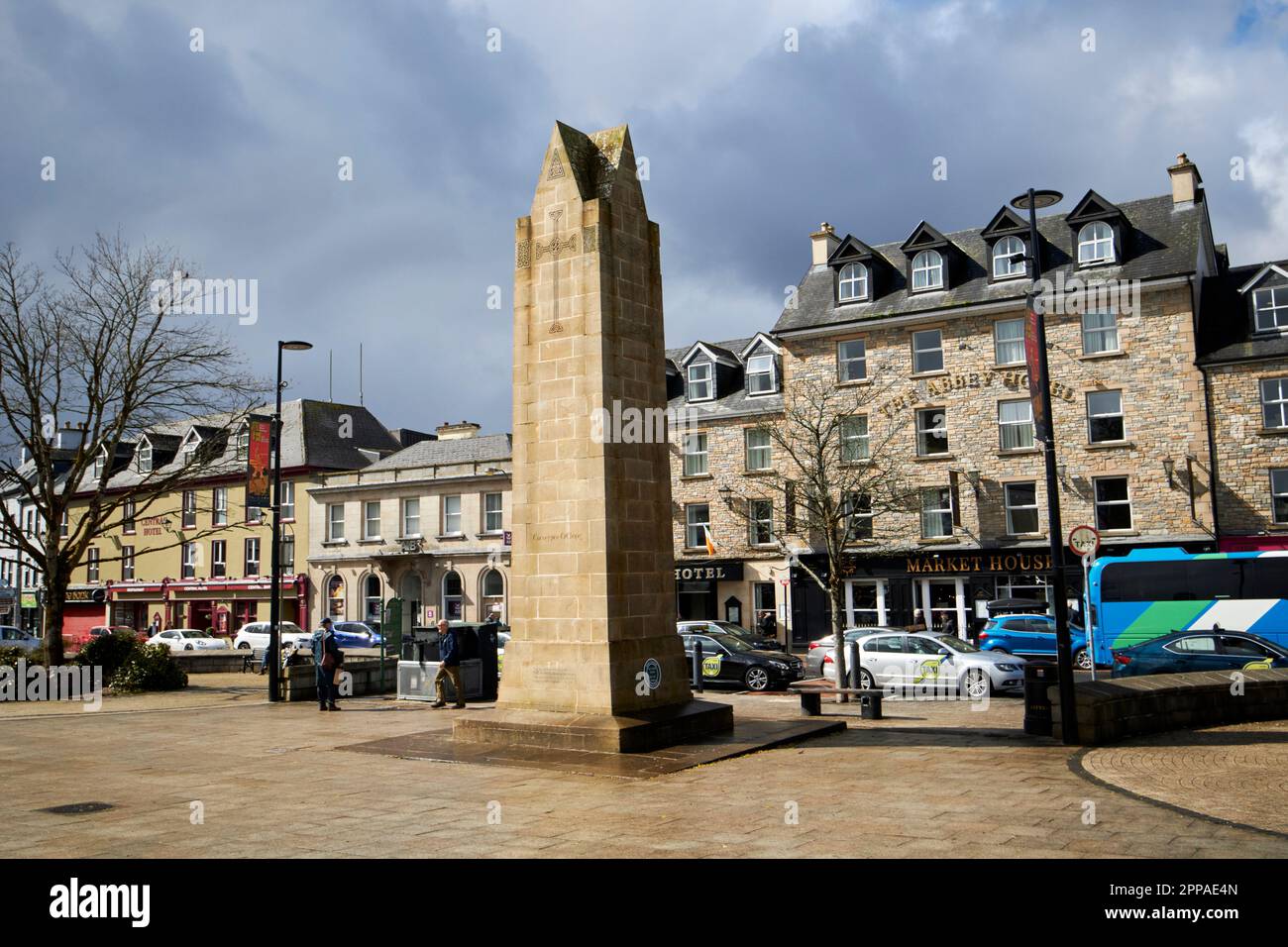 monument to the four masters outside the abbey hotel in the diamond ...