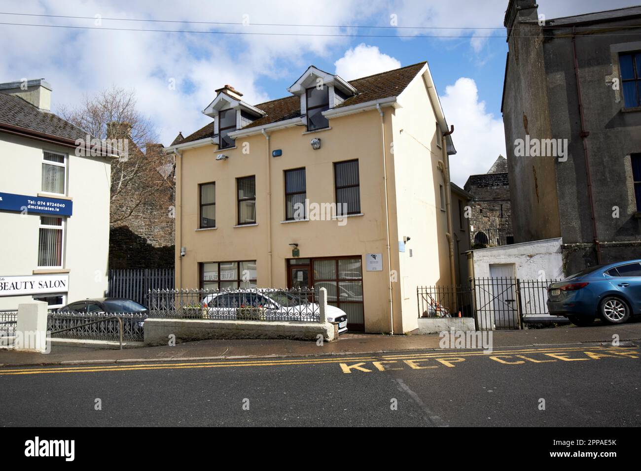 district court office donegal courthouse donegal town county donegal ...