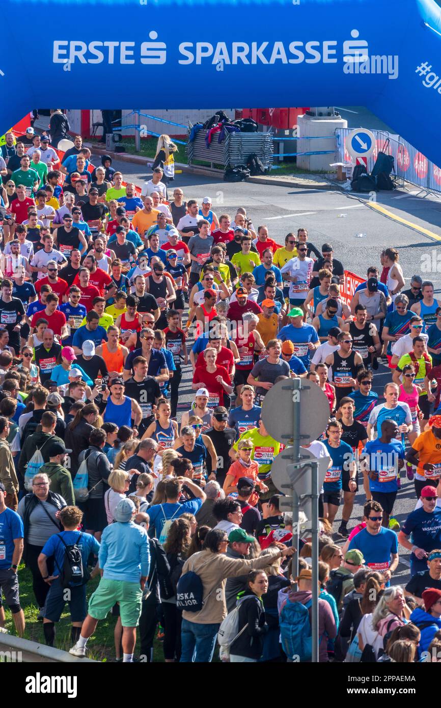Vienna: start of 40. Vienna City Marathon, runner in 22. Donaustadt ...