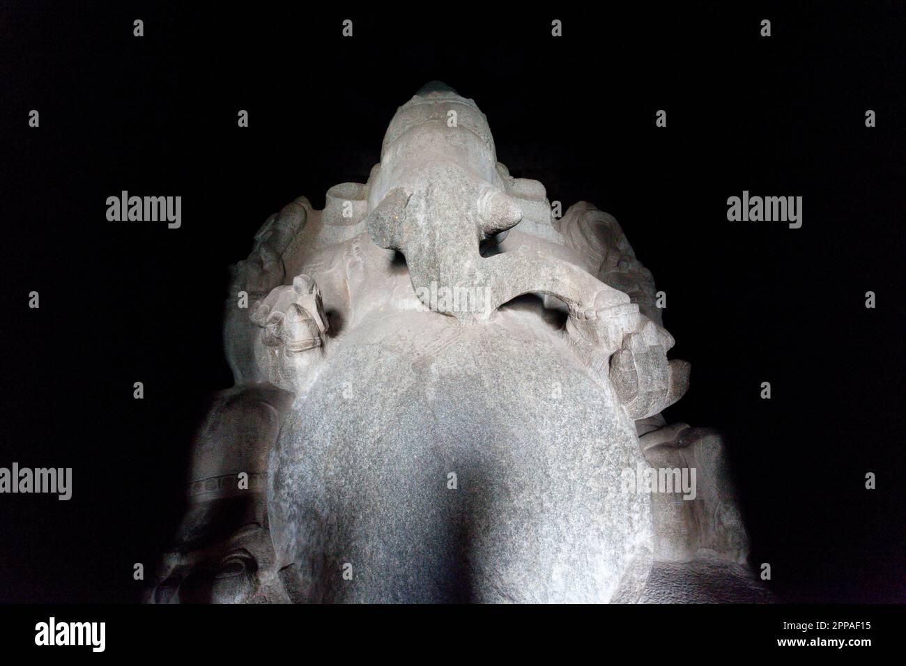 Ganesha statue carevd out of a huge boulder, Kadalekalu Ganesha tempe ...